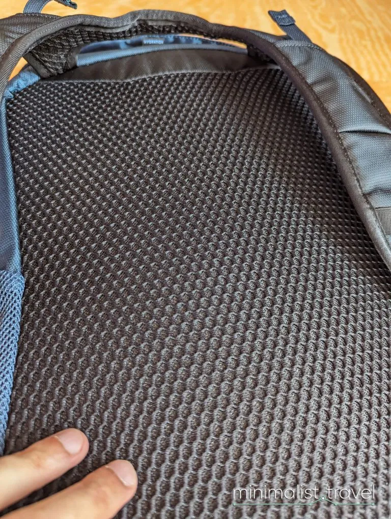 Osprey Farpoint Fairview Travel Daypack Review: My Tests in European ...